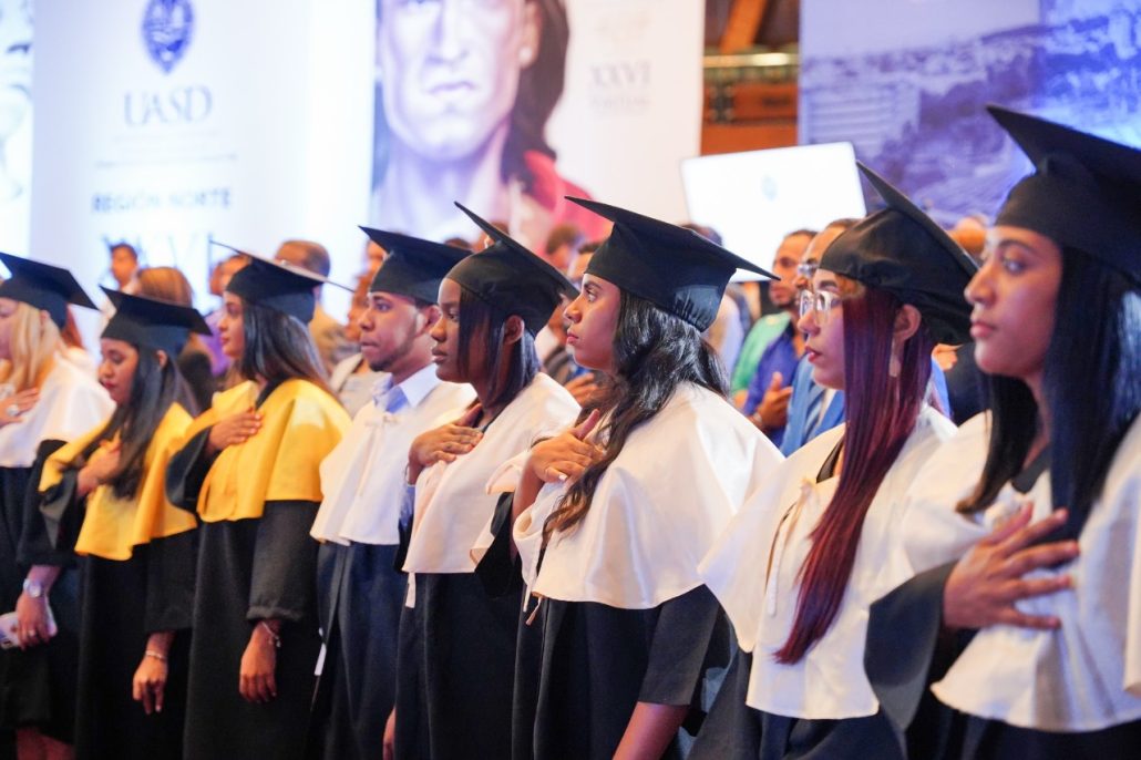 La UASD gradúa a 4,520 estudiantes de grado y postgrado